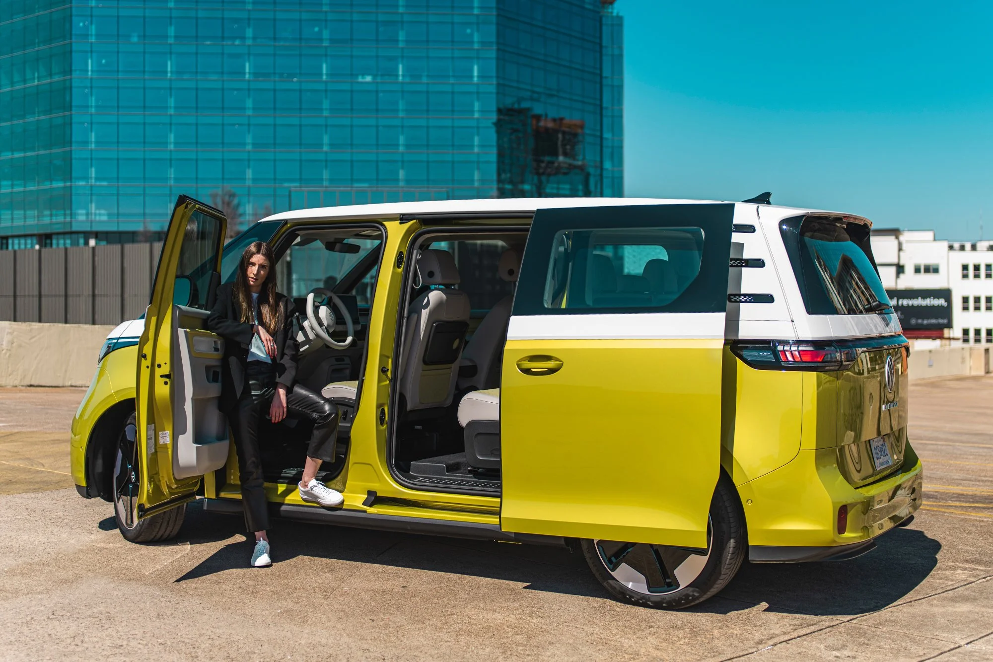 ellectric — VW turns to the future with the new all-electric ID. Buzz