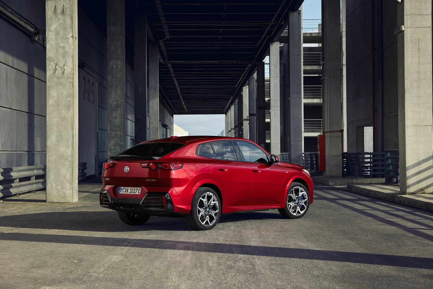 ellectric — The first-ever BMW iX2 – a further step towards the future ...