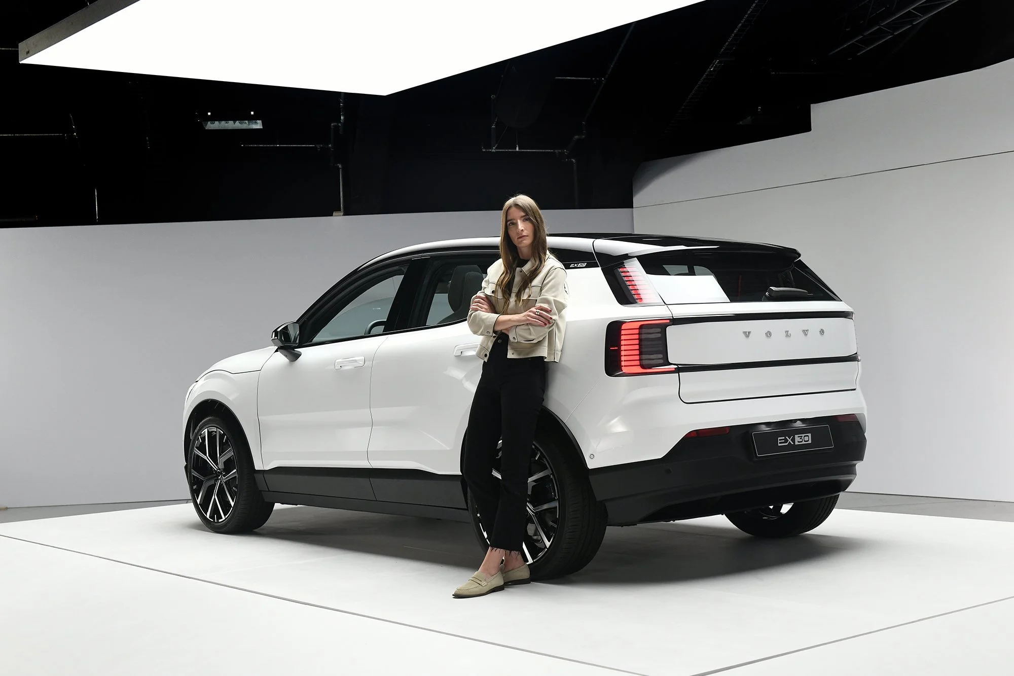 ellectric — World premiere of Volvo's smallest SUV – the all-electric ...