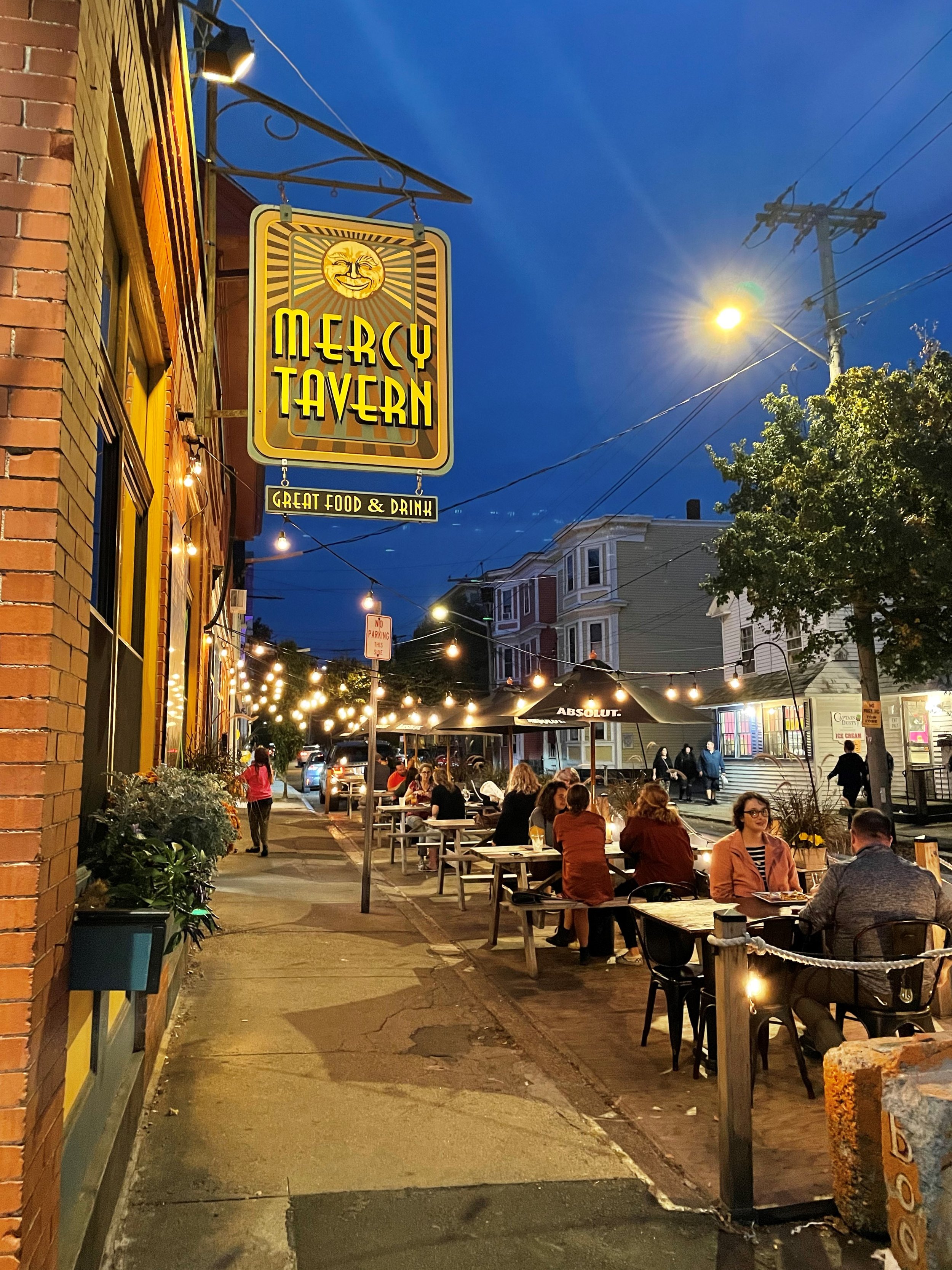 Best Places To Eat In Salem Ma — The Jet Set Blonde