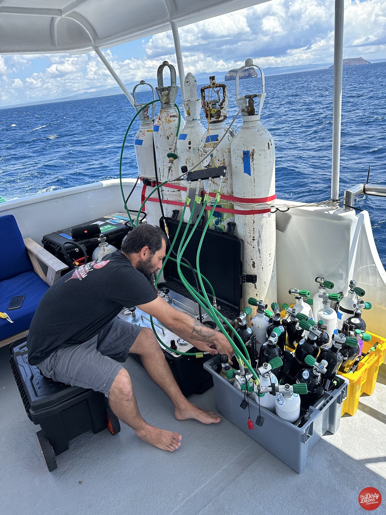Galápagos CCR ONLY 2023 BLOG 1/3 — The Dirty Dozen Expeditions