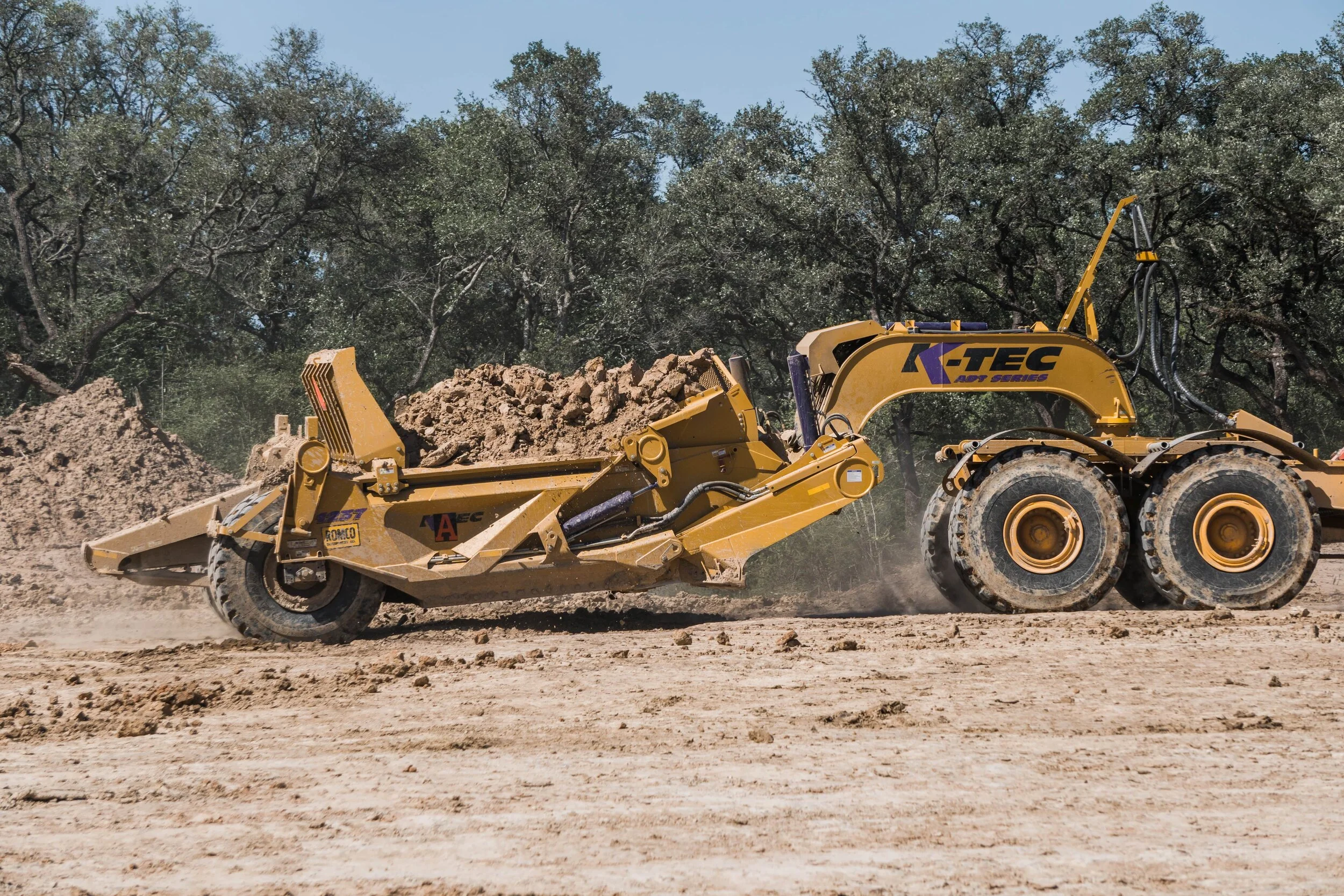 K-Tec 1237 ADT Scraper Sales & Hire — DOM Distribution