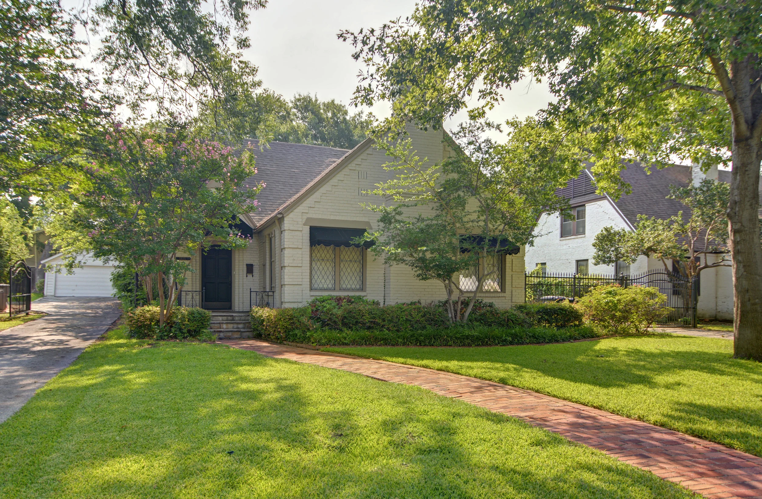 House For Sale Stadium Drive at Donald Gaillard blog