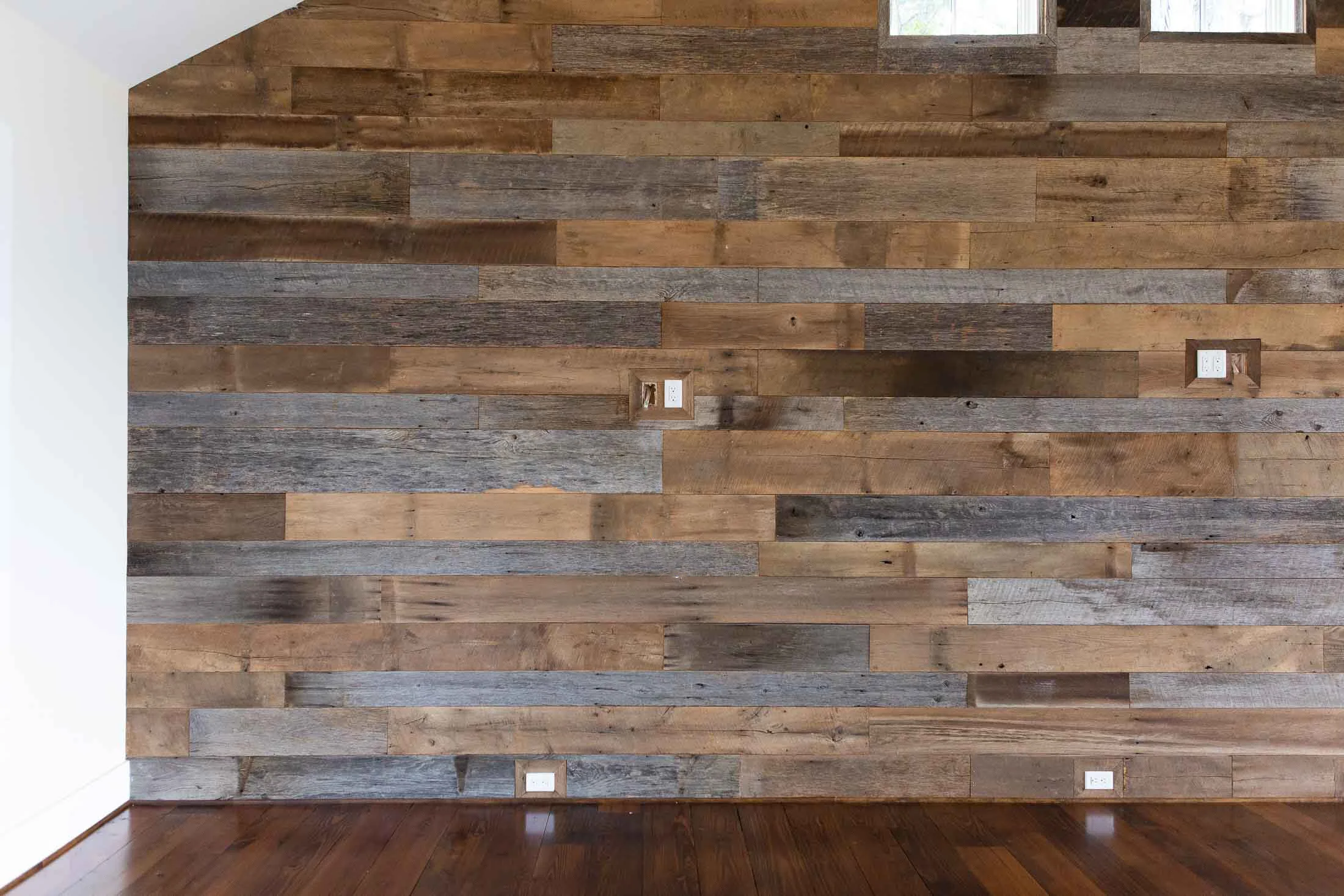 Barn Oak Wall Board — Trinity Valley