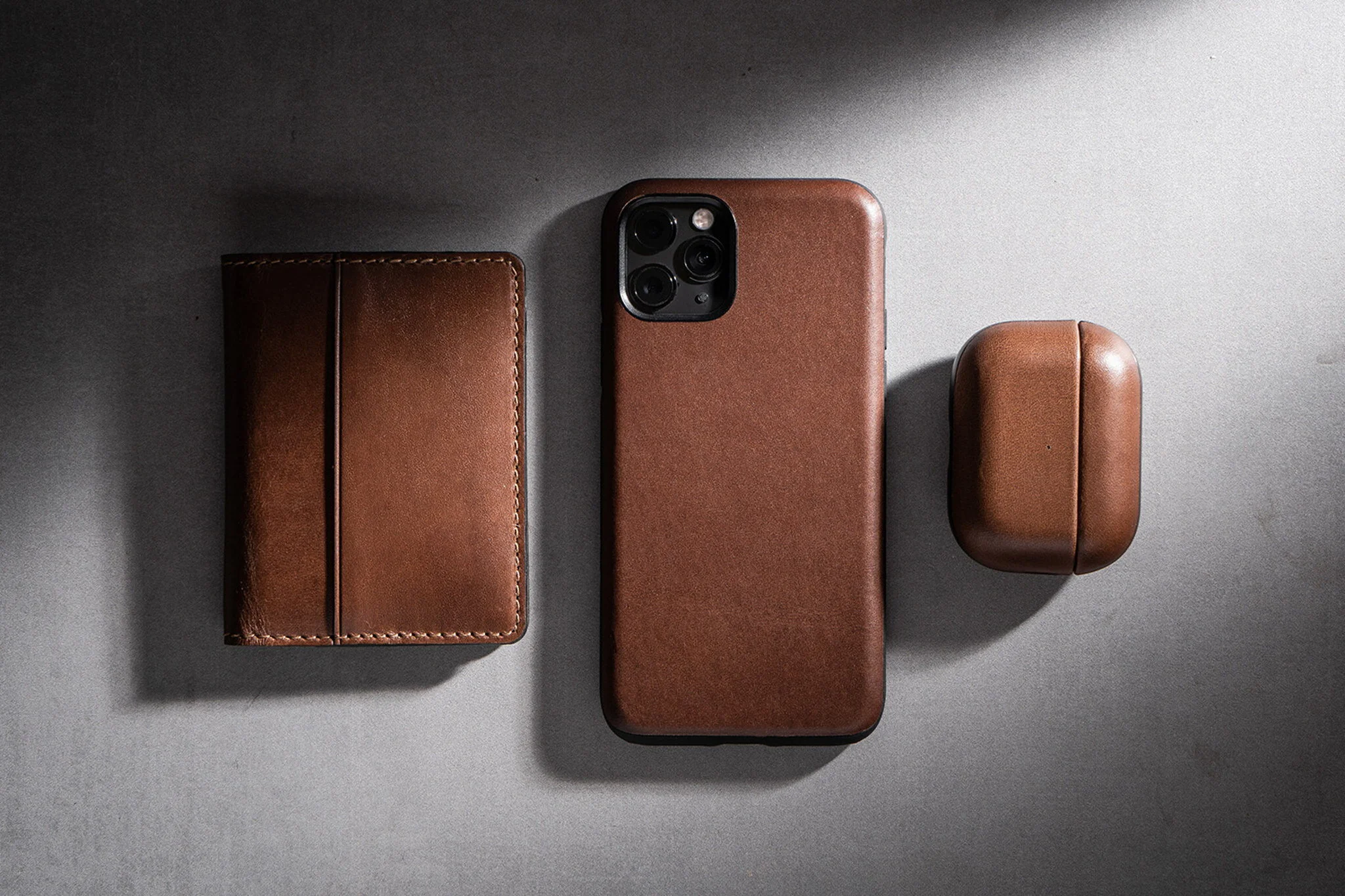 NOMAD Smooth Leather Cases and Charging Stations- Nomad Review — duuude ...