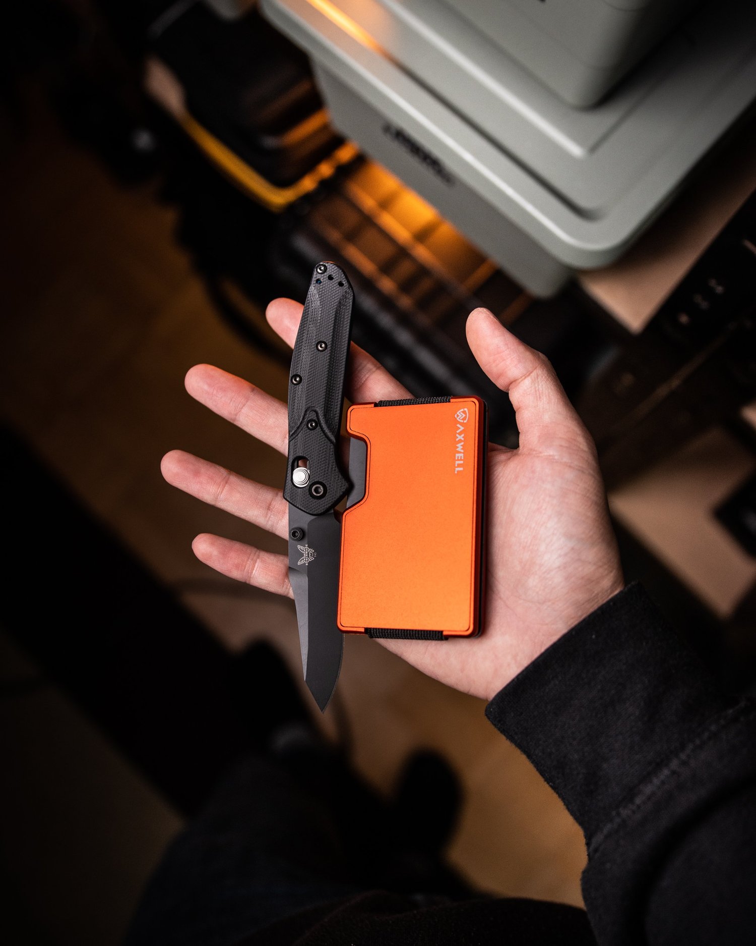 This Slim Wallet Rivals the Competition- and Helps Vets | Axwell Review ...