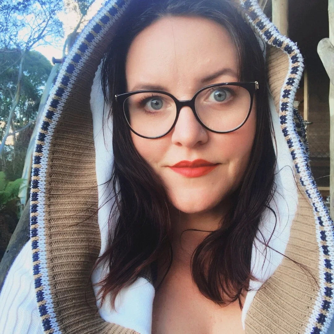 Home — Avalon Cameron - Tarot Avalon Cameron Tarot