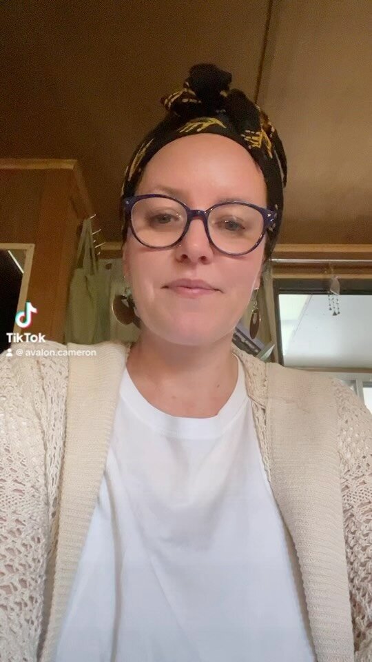 Avalon Cameron the Folk Witch, Tarot Teacher, Book Lover