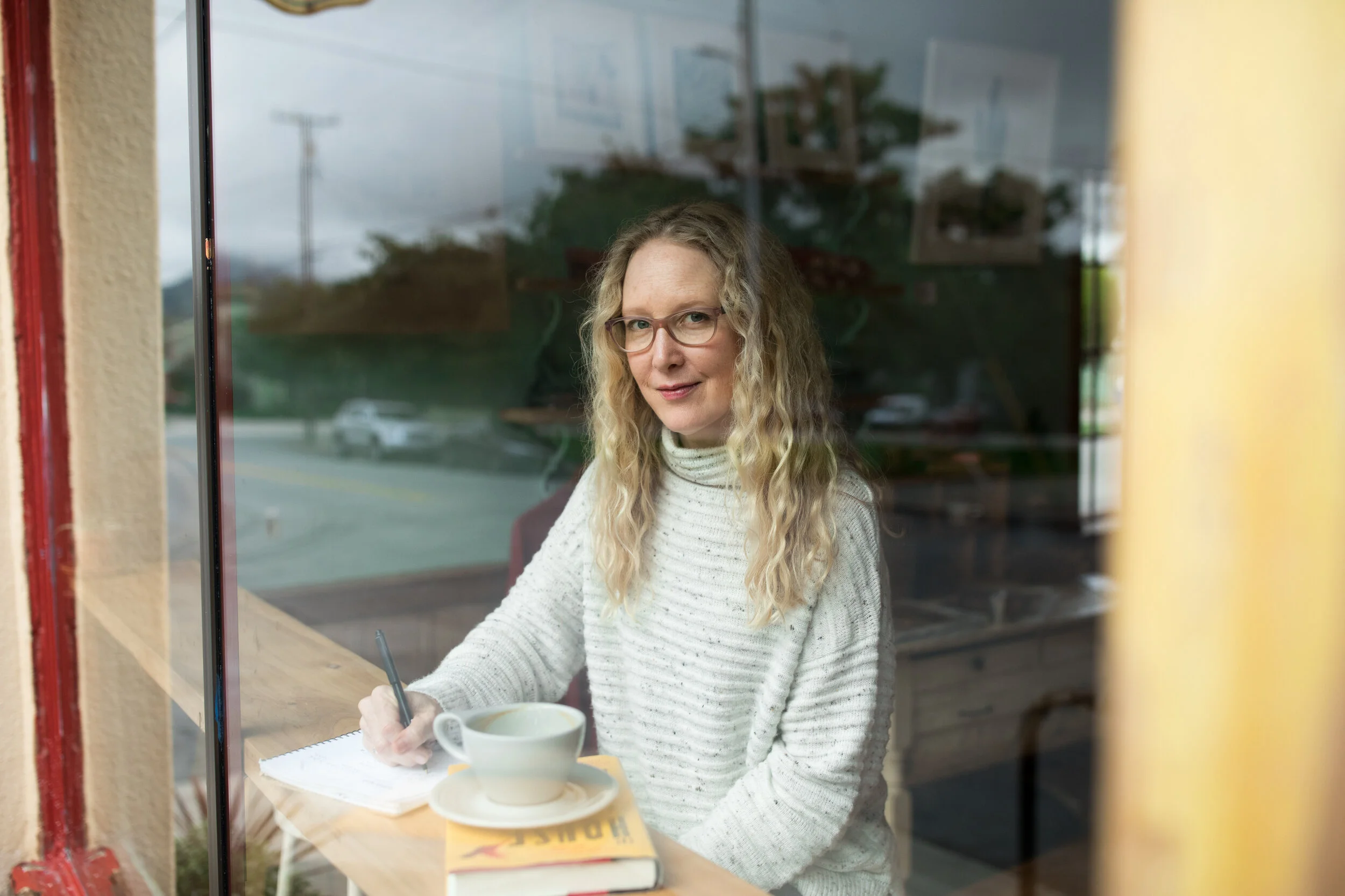 About — Sara Roahen