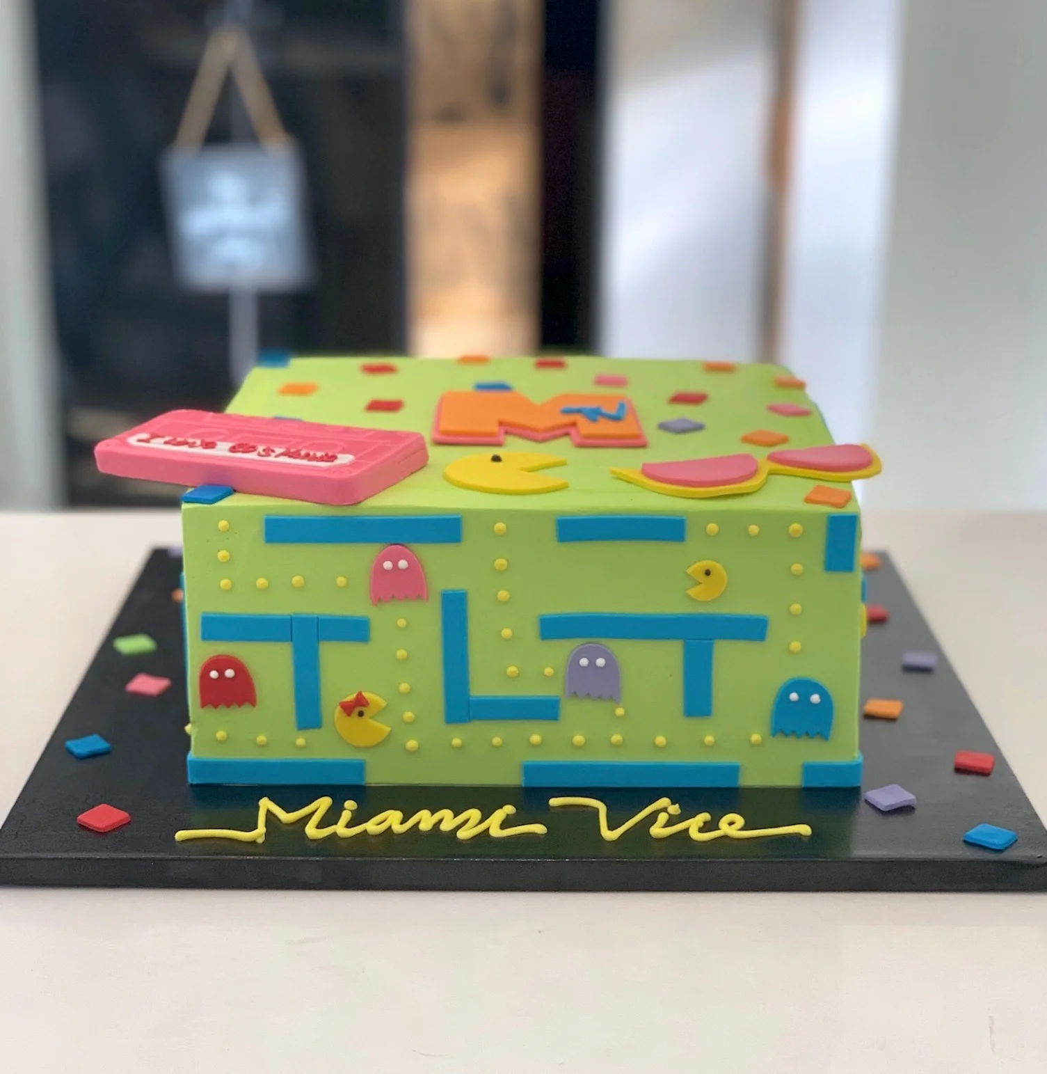 Customized — Final Touch Bakery