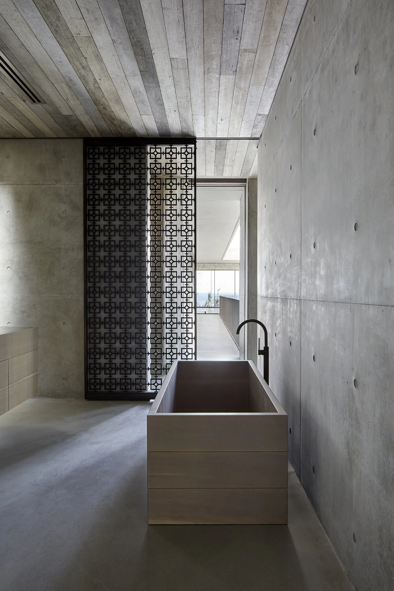 SILVER LININGS INTERIORS — RACHCOFFVELLA