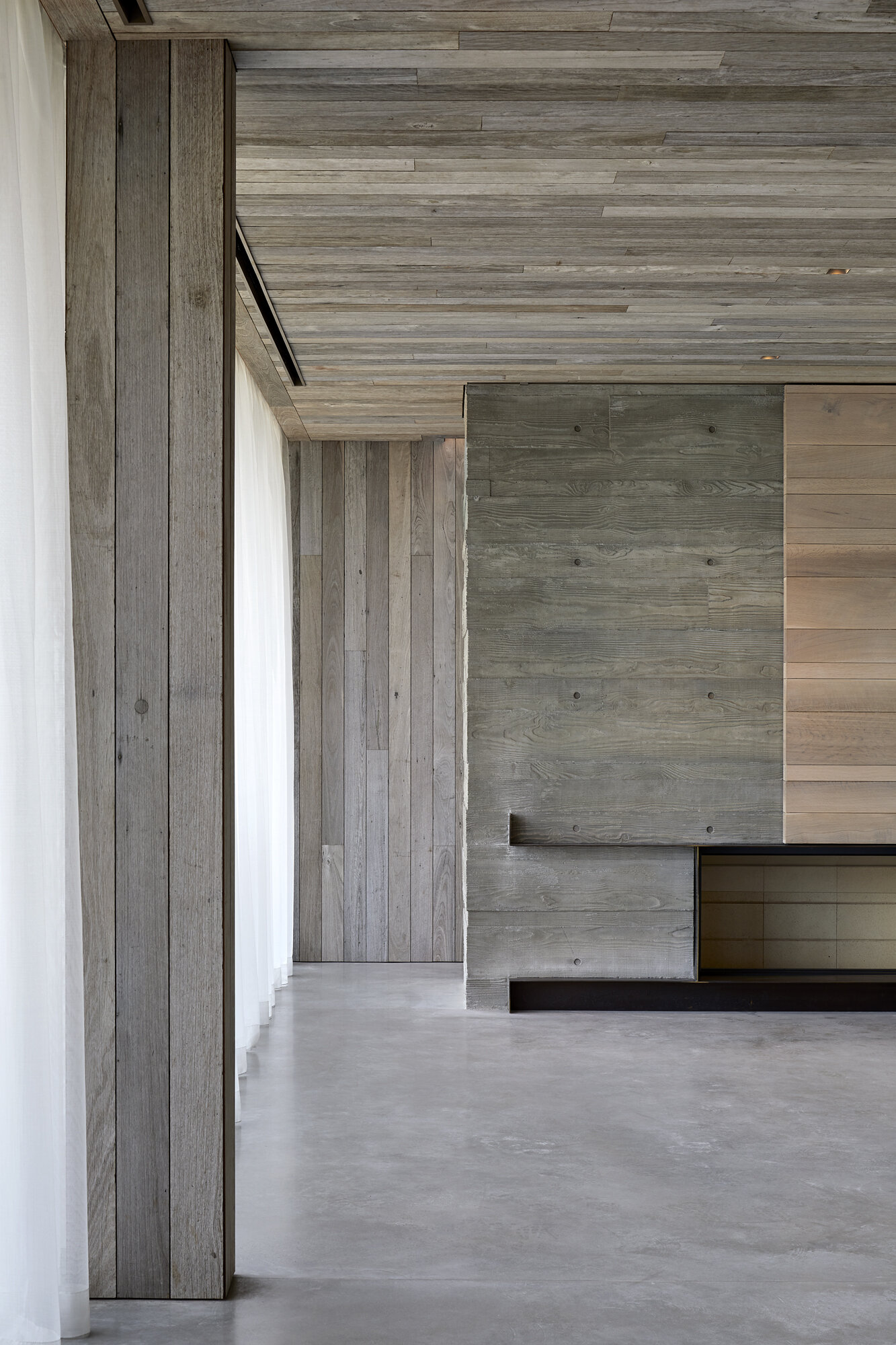 SILVER LININGS INTERIORS — RACHCOFFVELLA