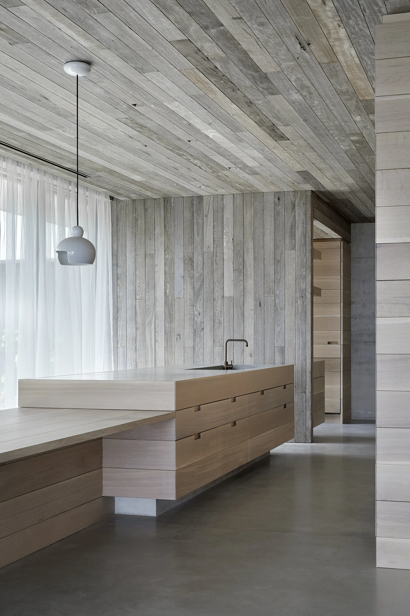 SILVER LININGS INTERIORS — RACHCOFFVELLA