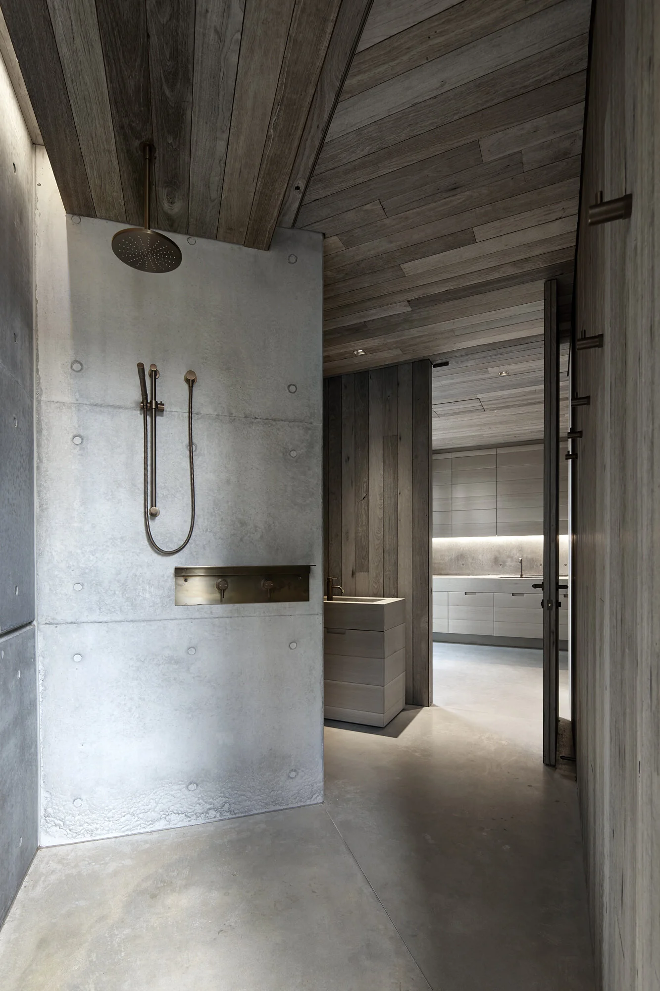 SILVER LININGS INTERIORS — RACHCOFFVELLA