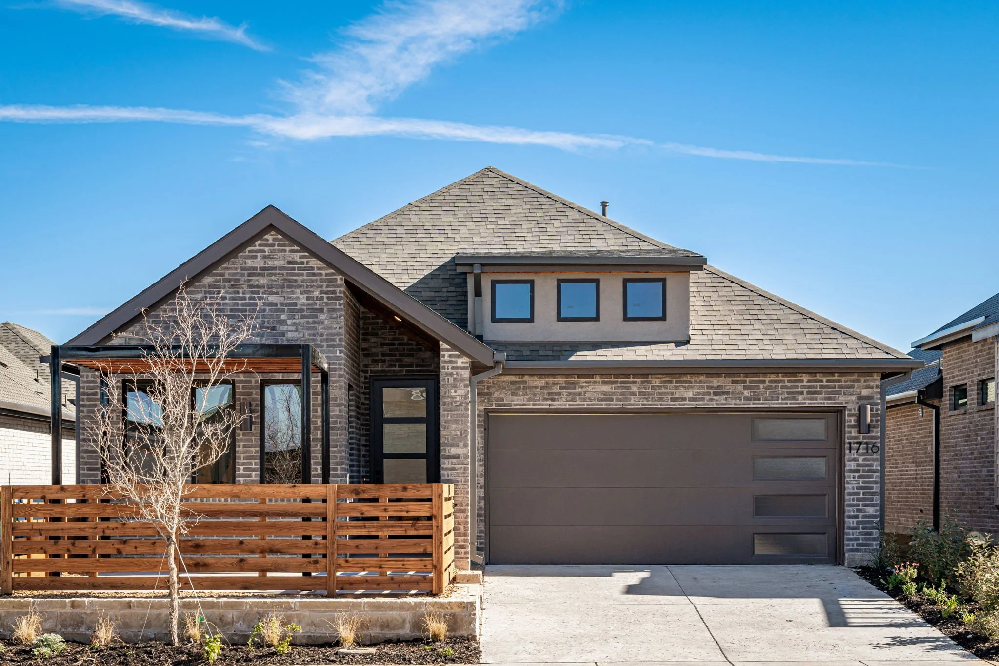 Featured Listings — MAAE MEDIA