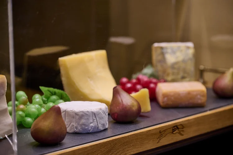 Menus — The Greyhound.