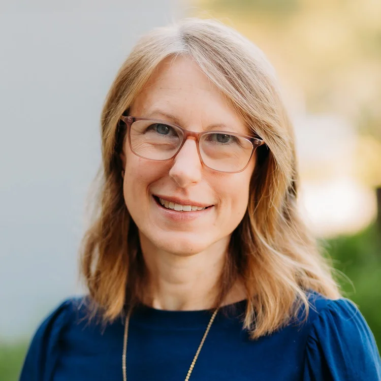 Elizabeth Frazer Bio — Ecclesial Schools