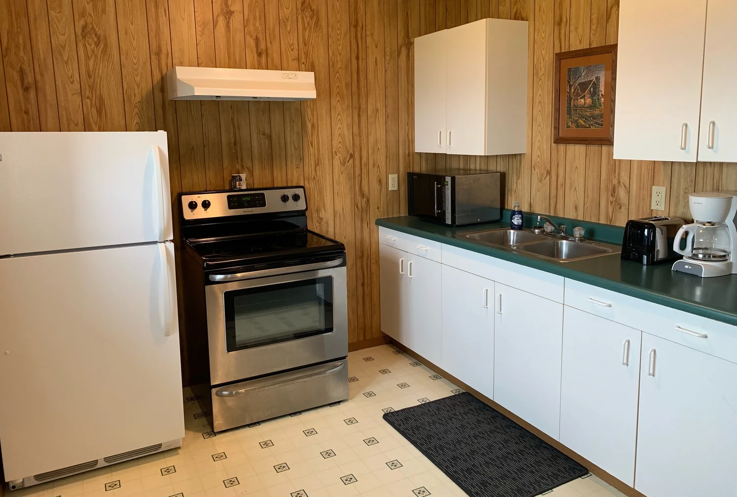 Bob's Cabins — Bob's Resort