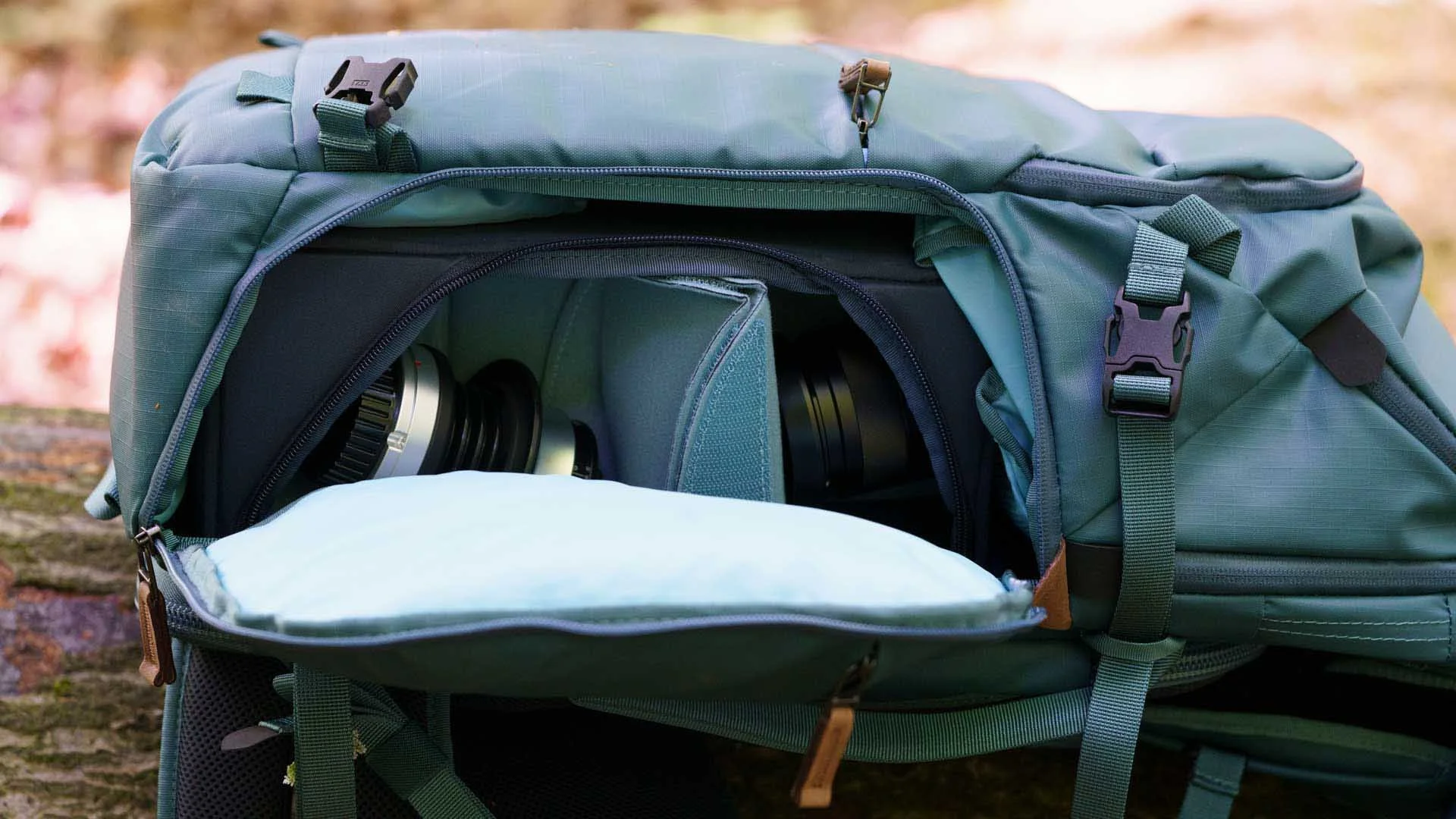 Shimoda Explore 30 v2 Women’s Series — SheClicks