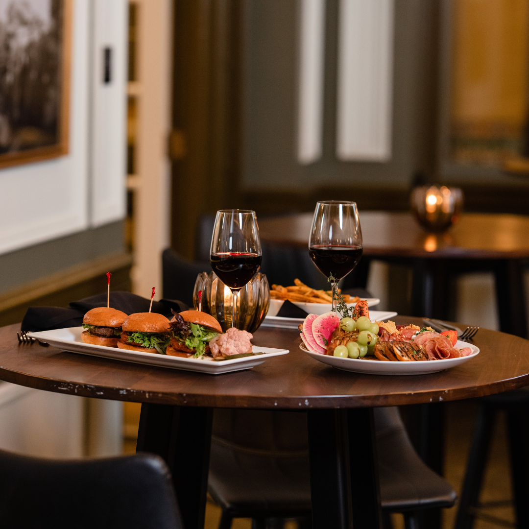 Unlock the Hotel Leo