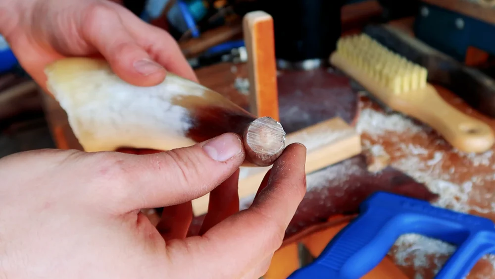 How to make a simple powder horn | DIY blackpowder accouterments — The ...