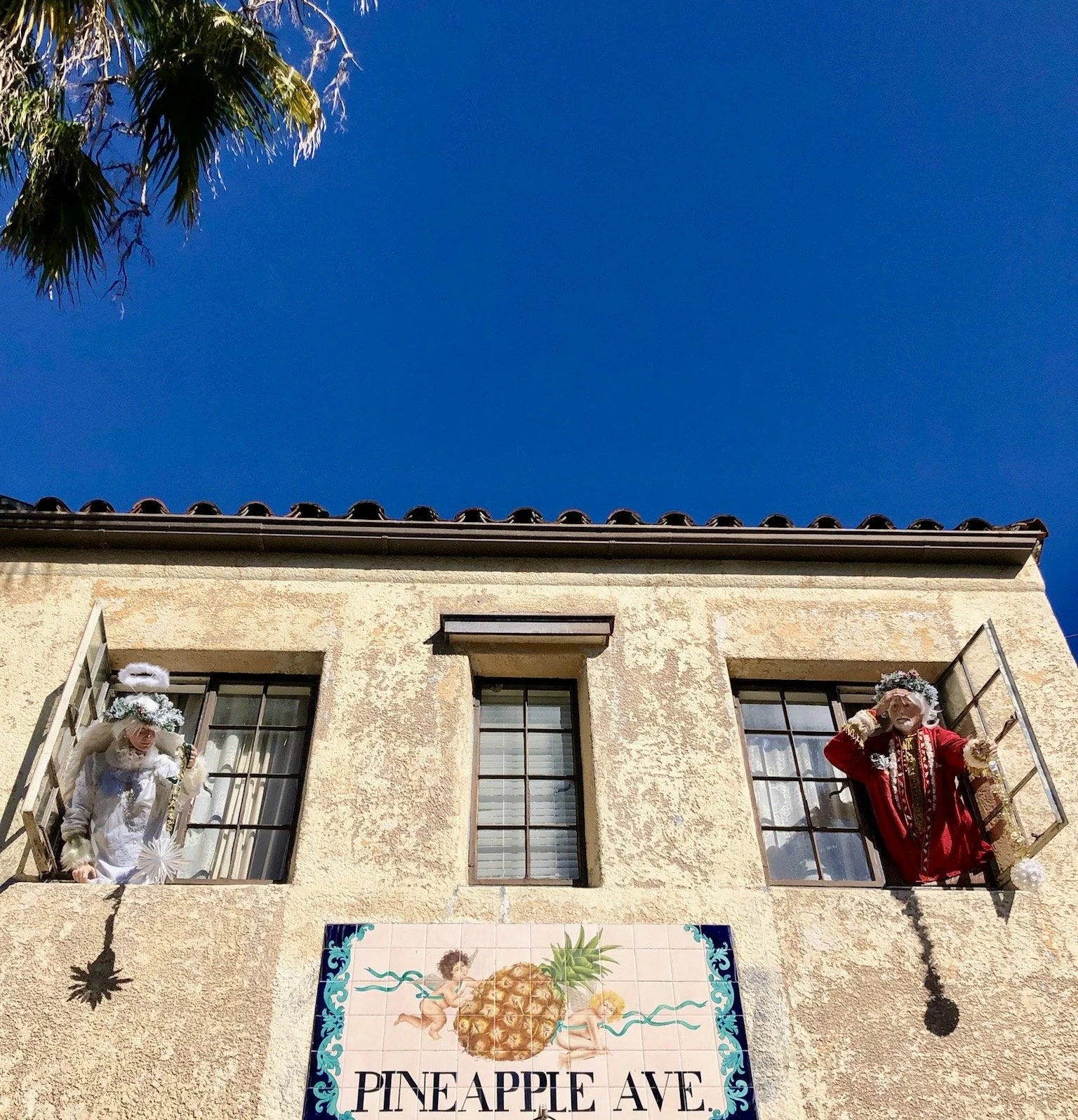 Magical Holiday 2021 Installation — Burns Square Vacation Rentals