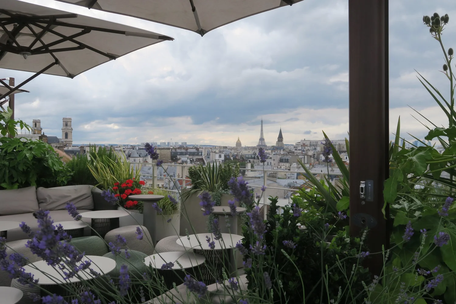 New York City vs. Paris: Which City Is Better? — Destination Dreamer ...