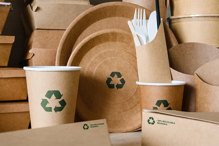 Using Biodegradable Tableware & Their Environmental Benefits ...