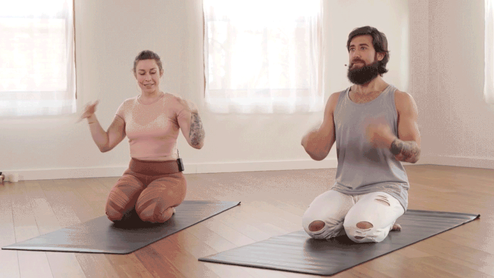 10 Wrist Stretches to Warm Up for Handstand — Alo Wellness Club | The Blog