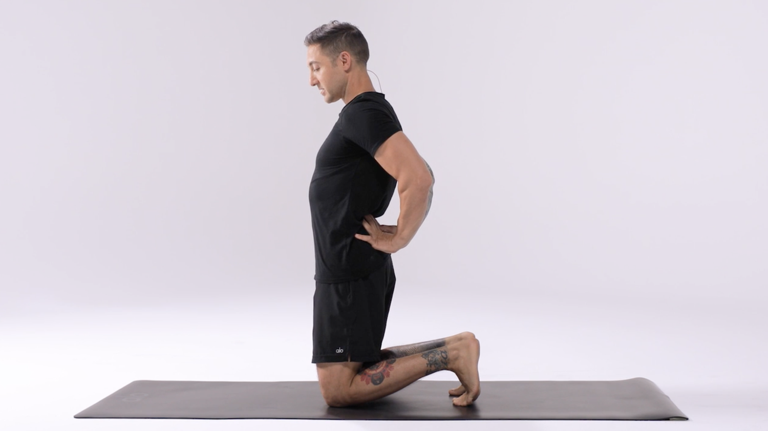 Pose Breakdown: Camel Pose — Alo Wellness Club | The Blog