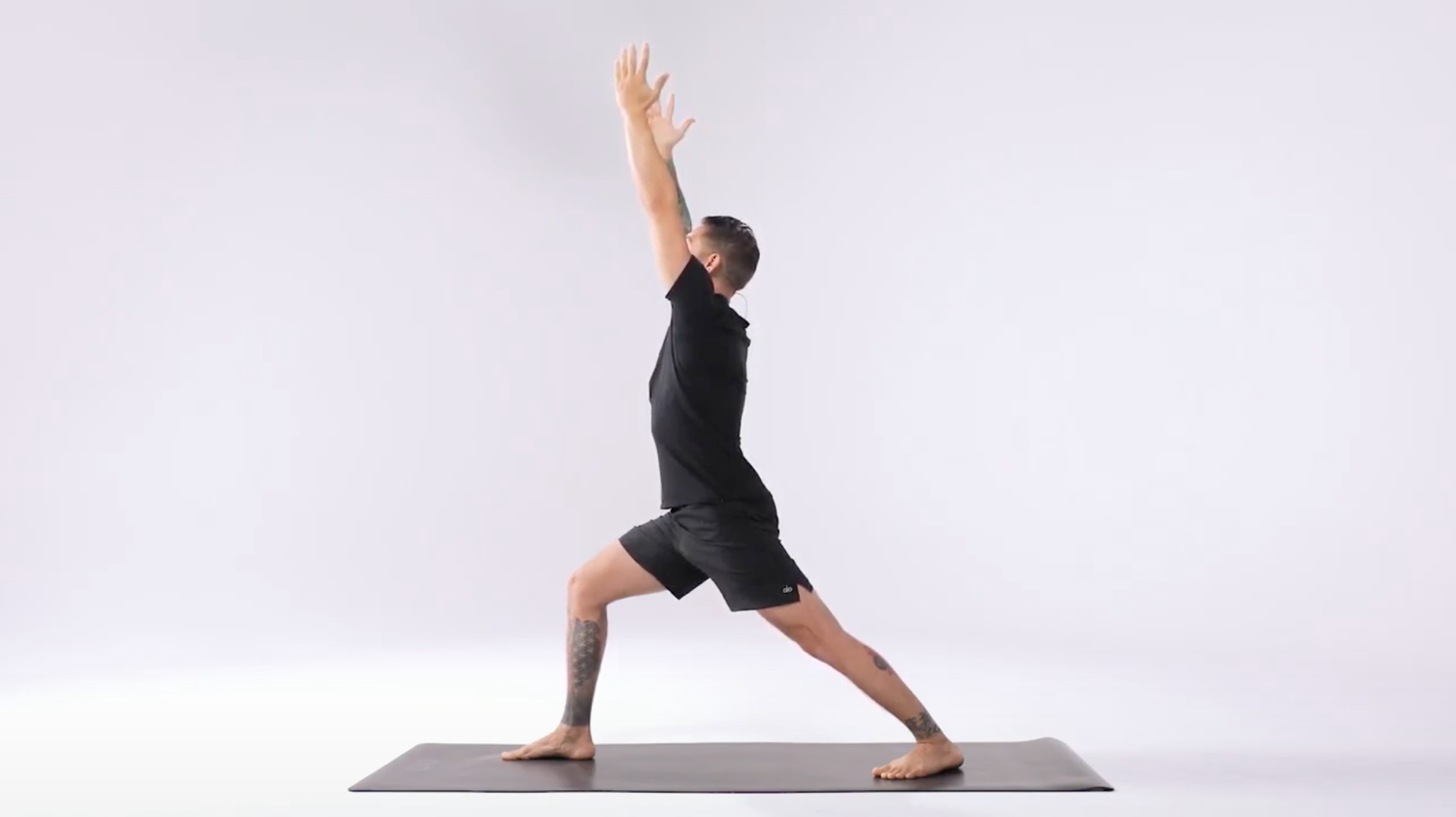 Pose Breakdown: Warrior I - Yoga Pose Tutorial — Alo Wellness Club ...