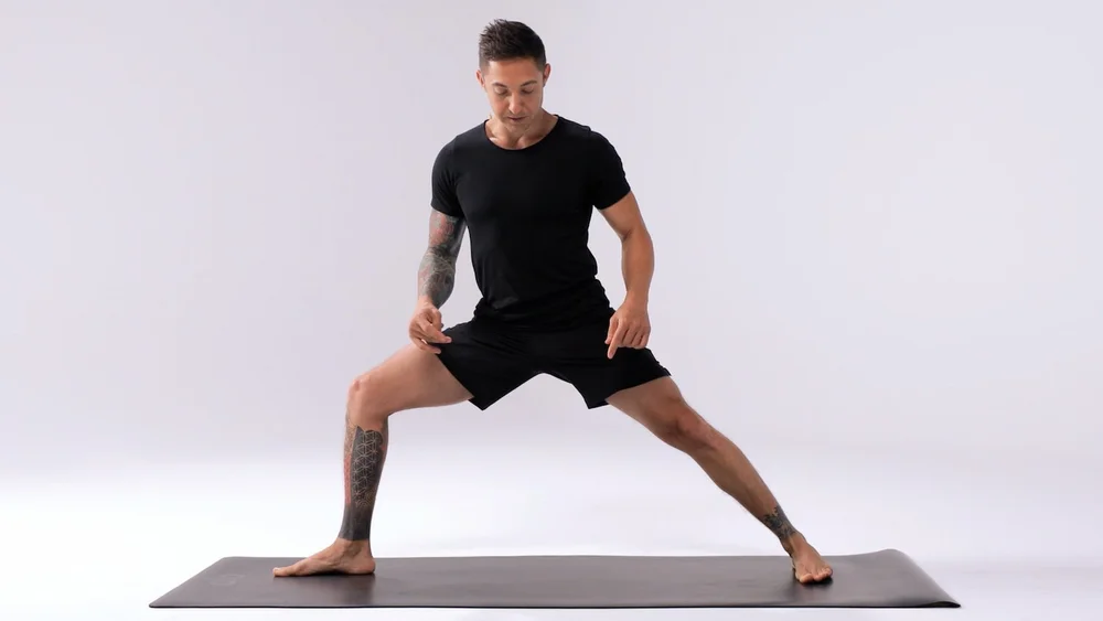 How to Do Warrior II Pose in Yoga — Alo Wellness Club | The Blog