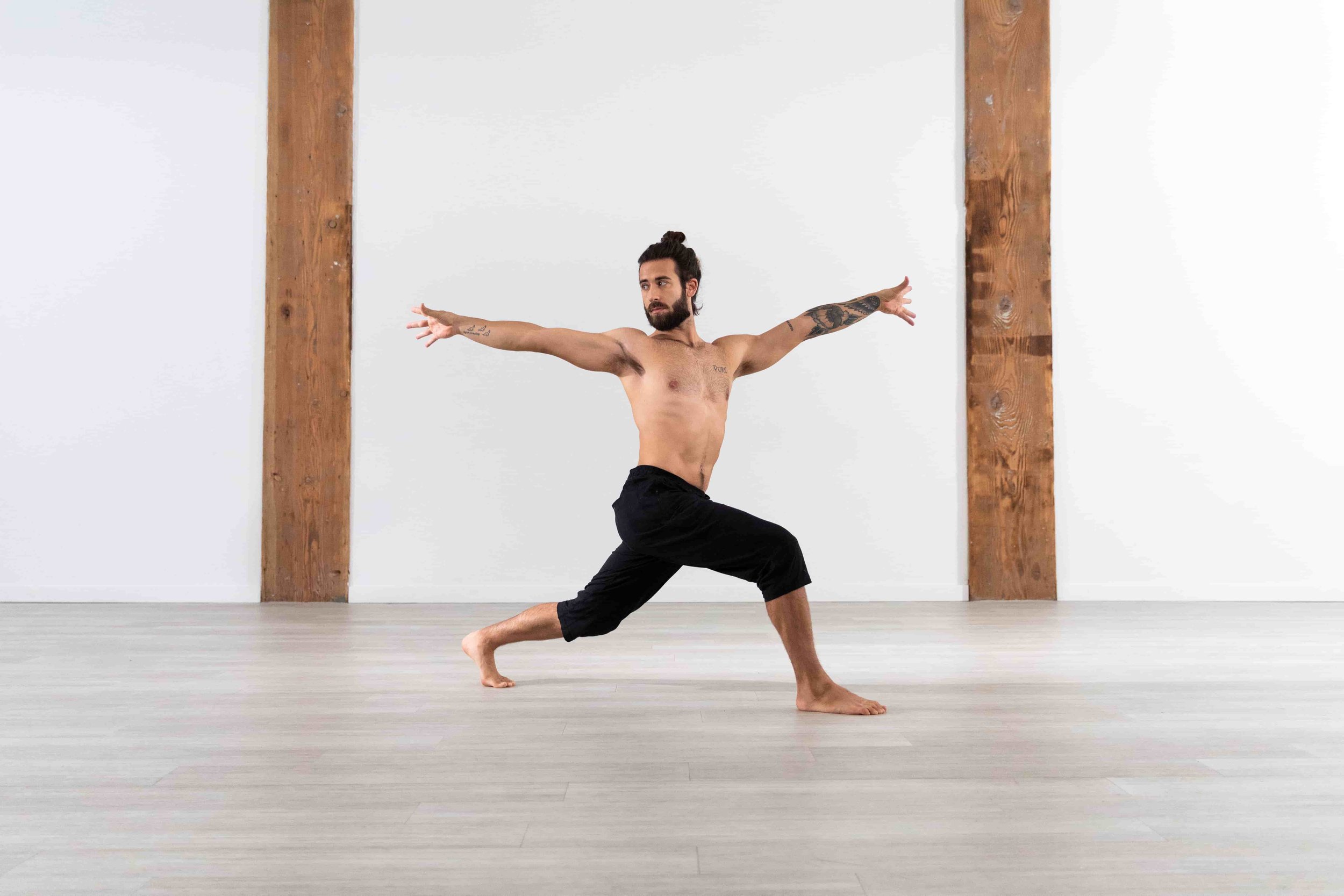 Thanksgiving Yoga: 5 Classes for Gratitude & Stress Relief — Alo Moves