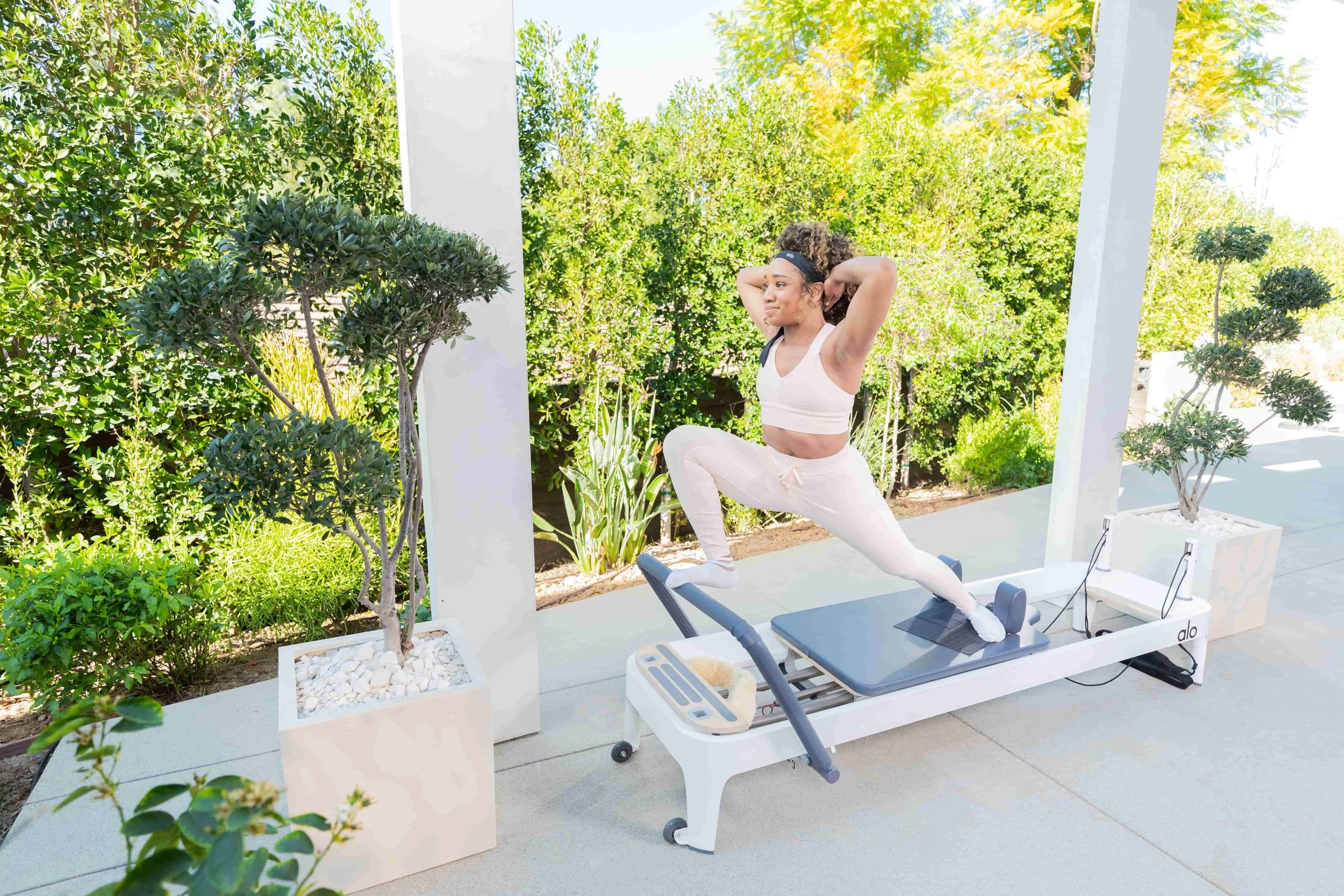 The Best Pilates Reformer Exercises for Strength & Flexibility — Alo ...