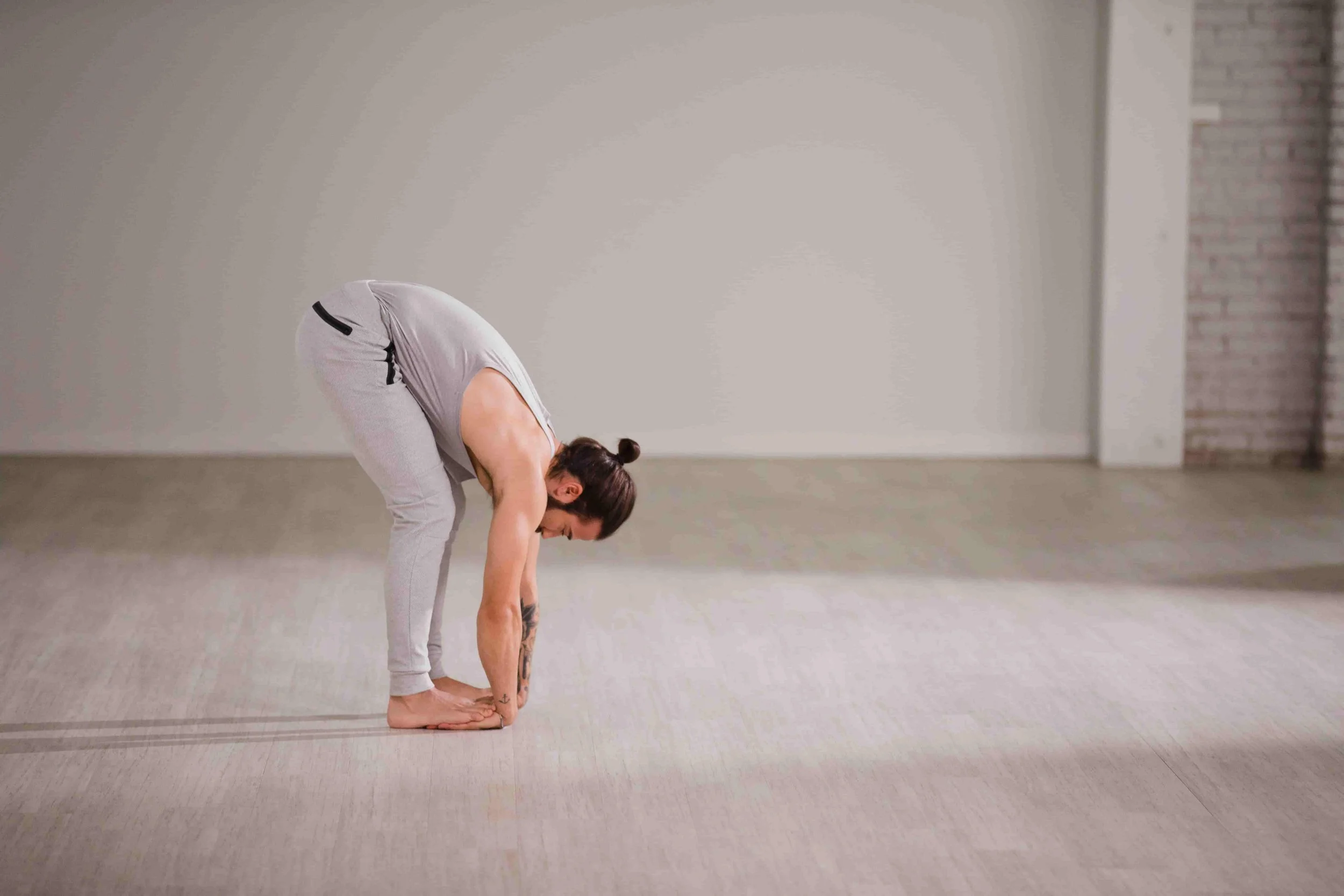 This Is How Often You Should Do Yoga as a Beginner — Alo Wellness Club ...