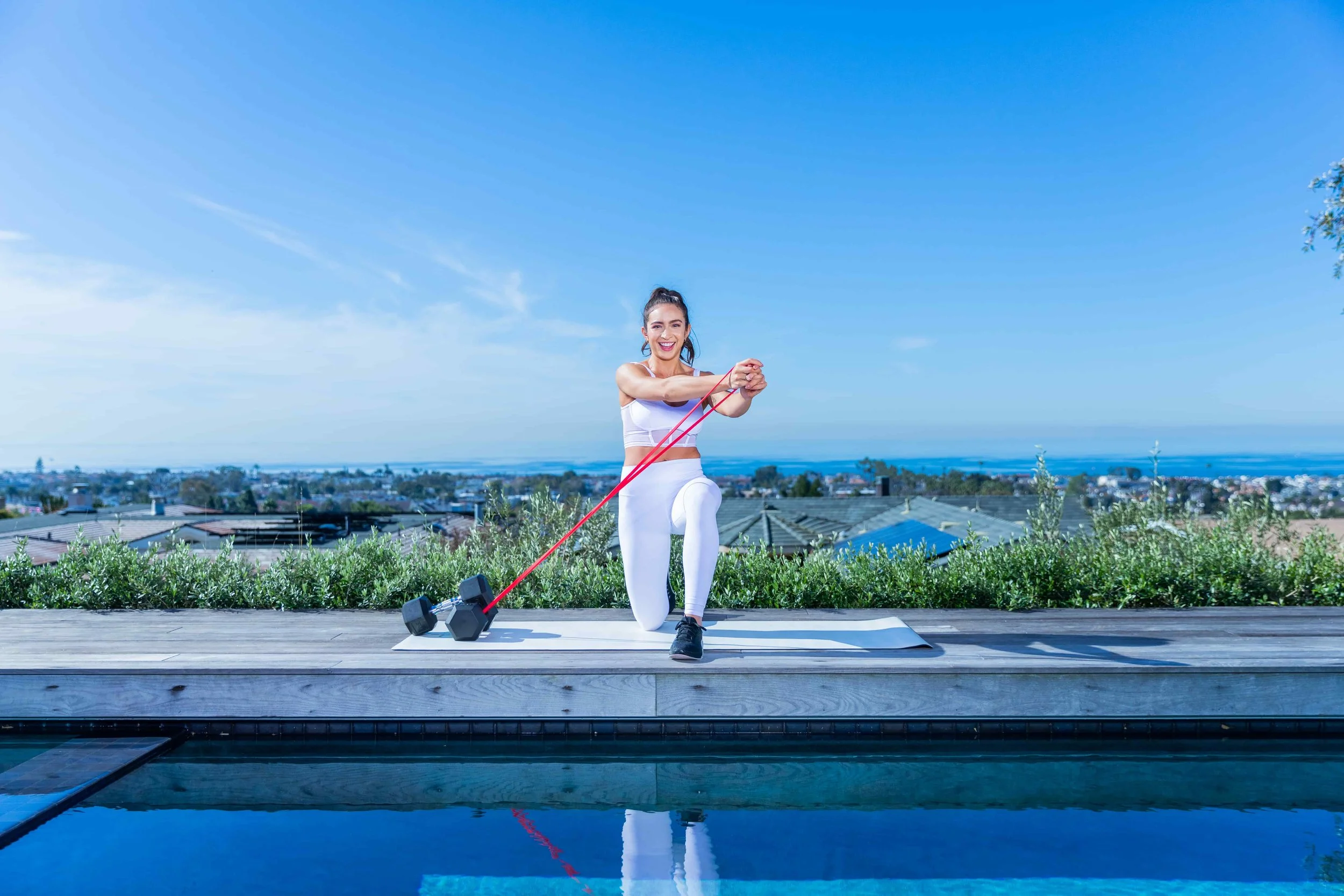 8 Weighted Core Workouts for Chiseled Abs — Alo Moves