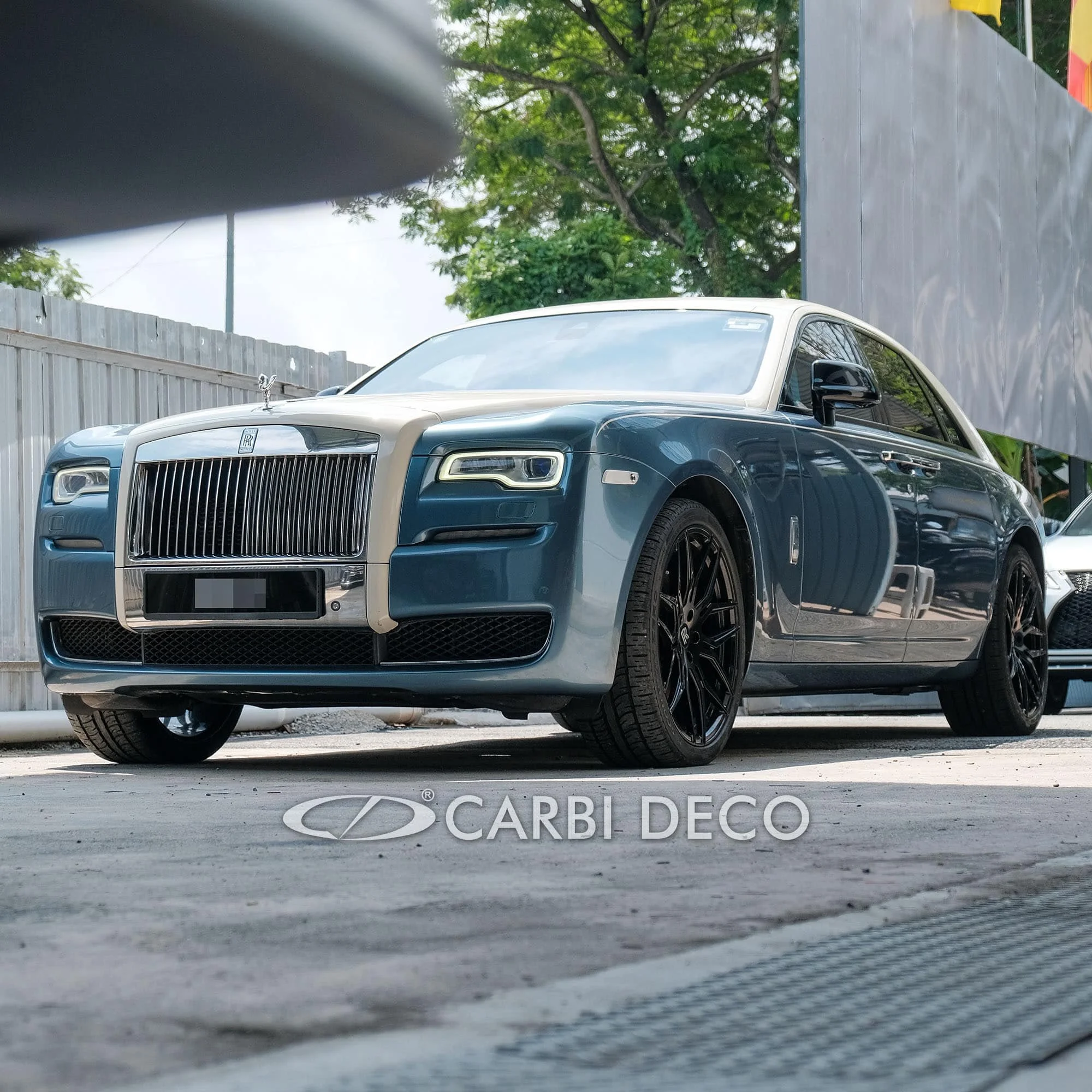 Rolls Royce Ghost Custom Leather Seats Facelift New Design — CARBI DECO