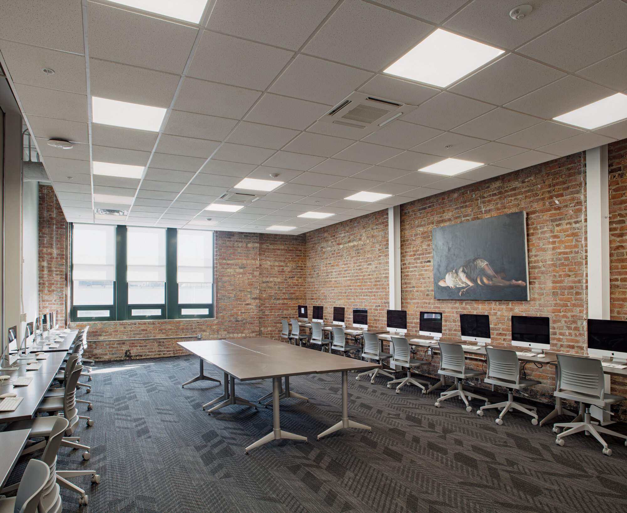 Comm: Herstand Hall — Hansen Architects