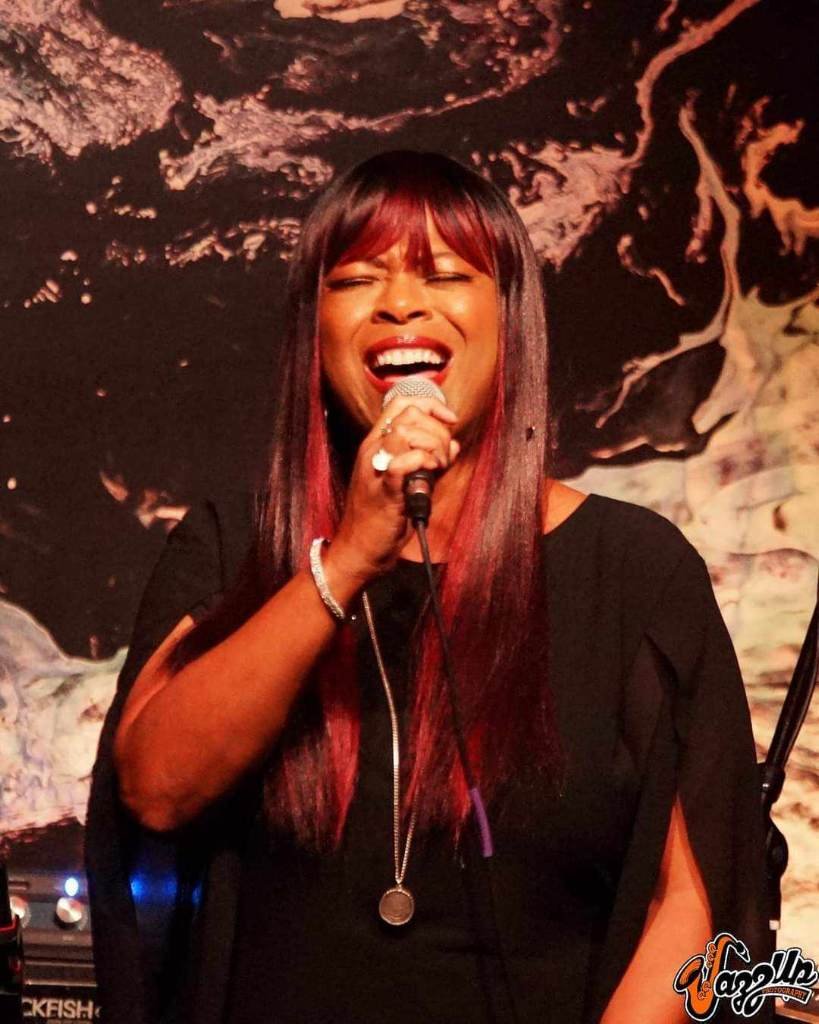 Intro — Castella Music