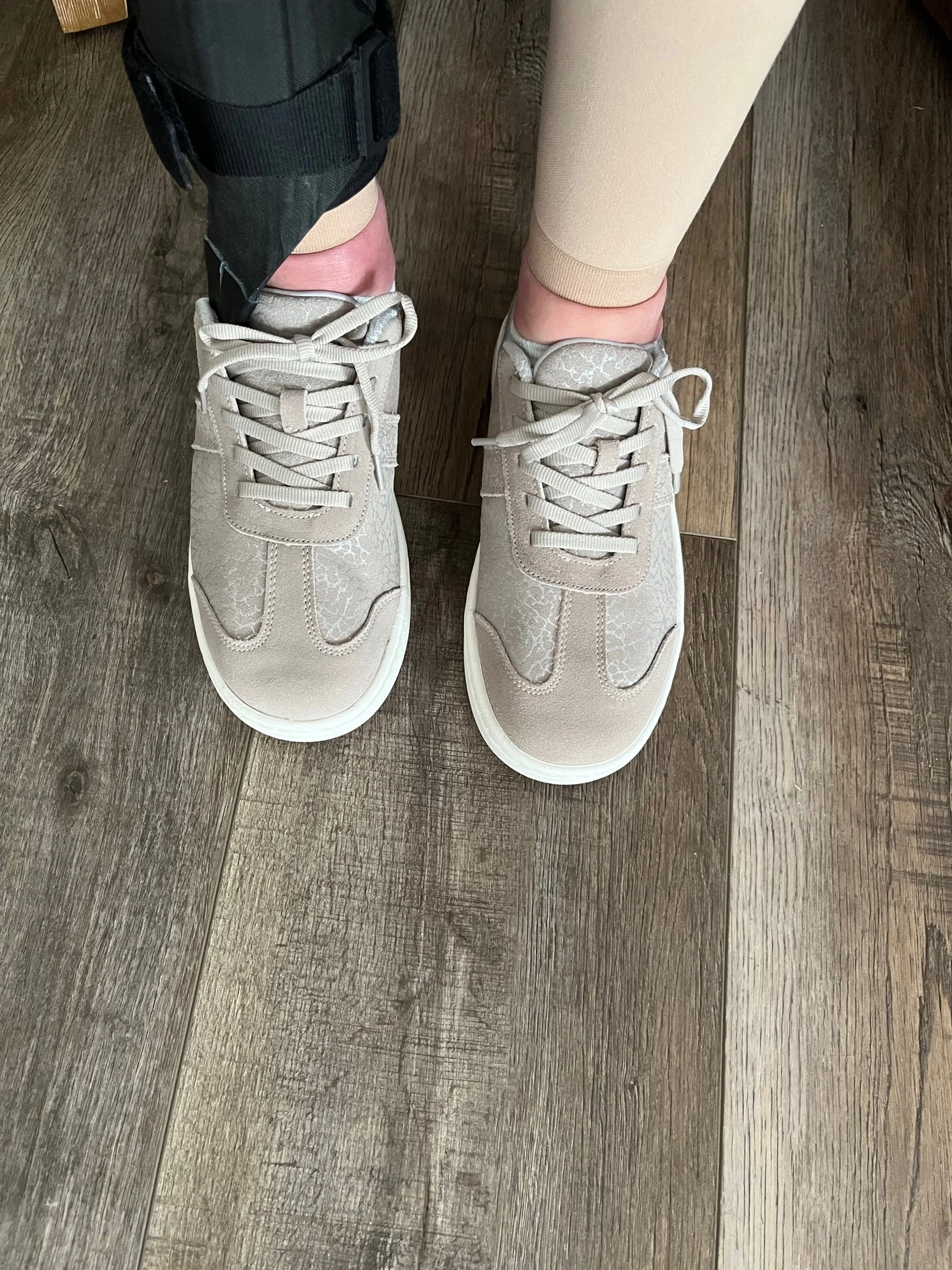 Best AFO-friendly Shoes in 2025 — Nicole O'Meara