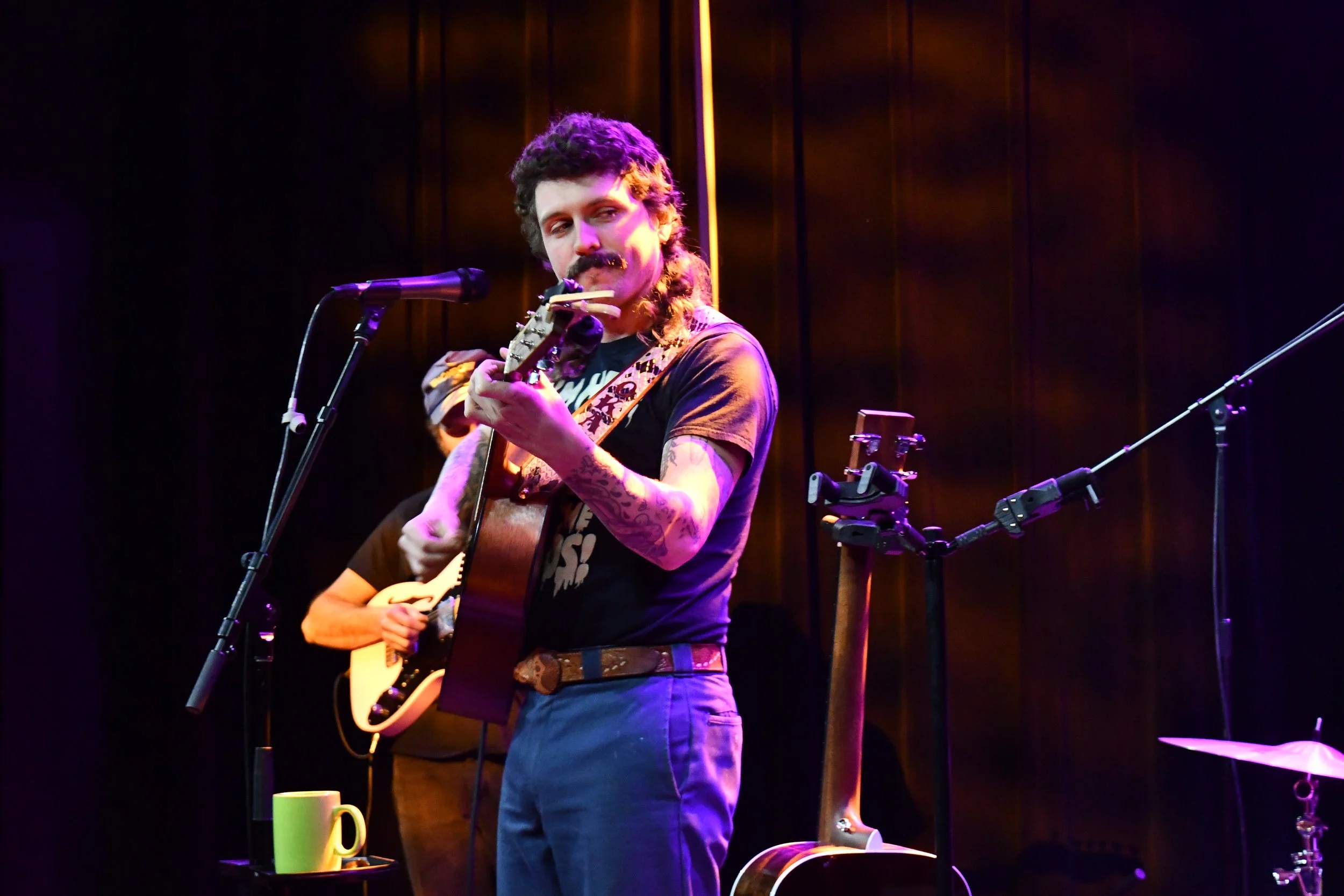 Concert review: Nick Shoulders and The Okay Crawdad at Isis Music Hall ...