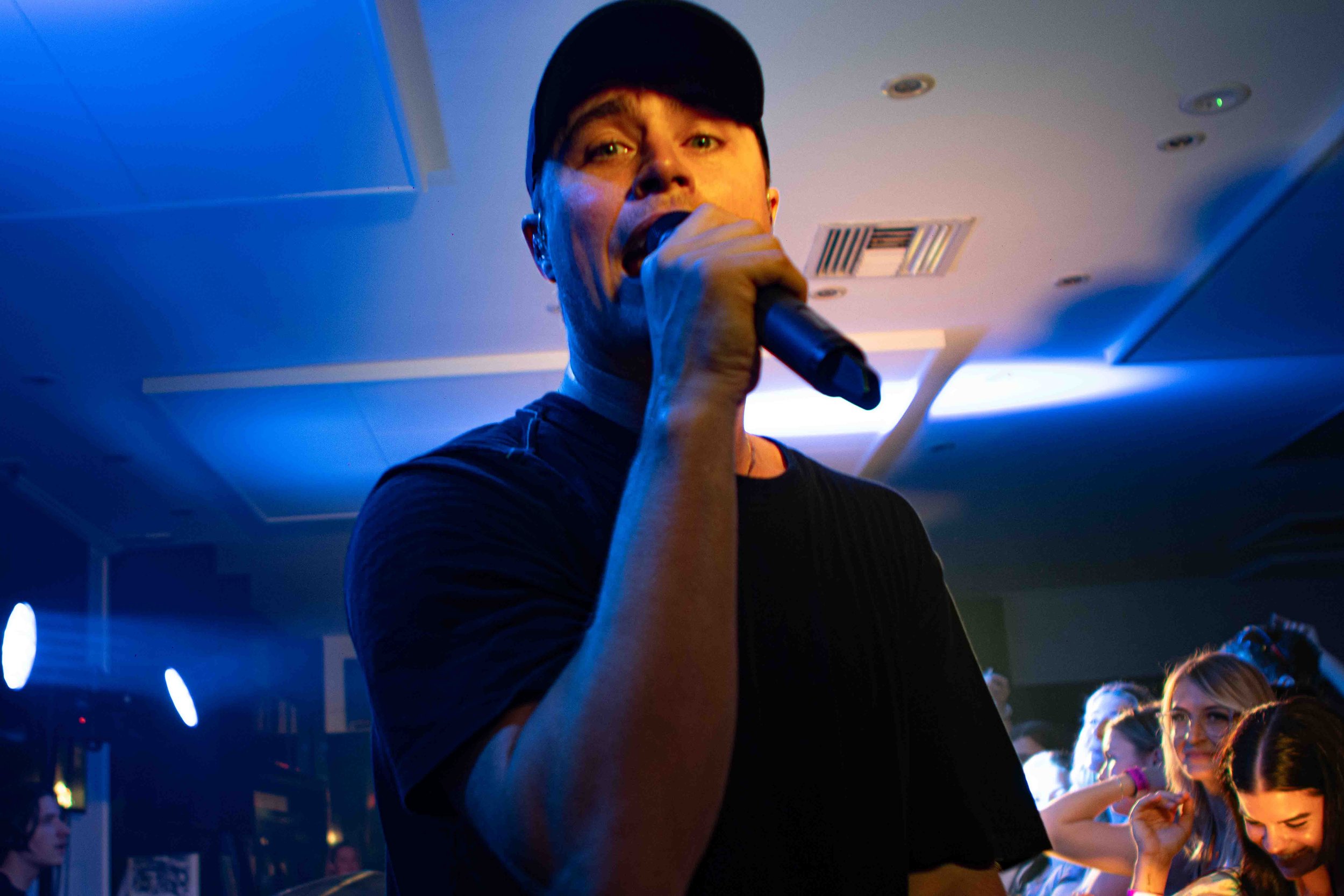 Illy - The Long Way Round Tour