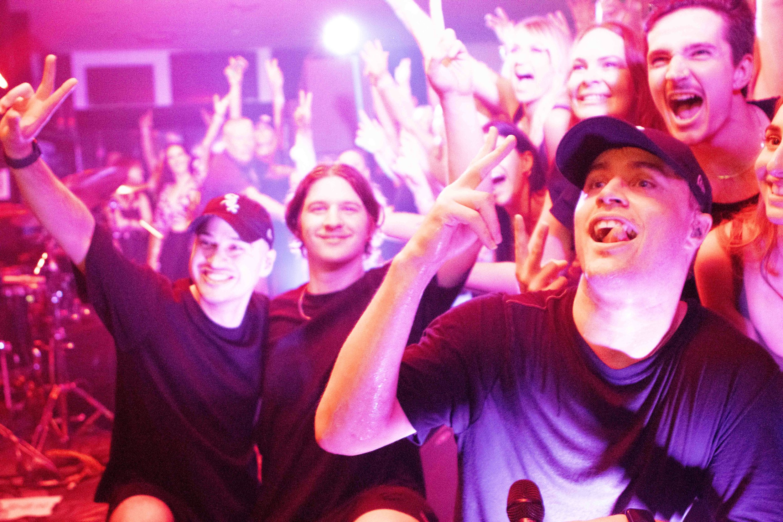 Illy - The Long Way Round Tour