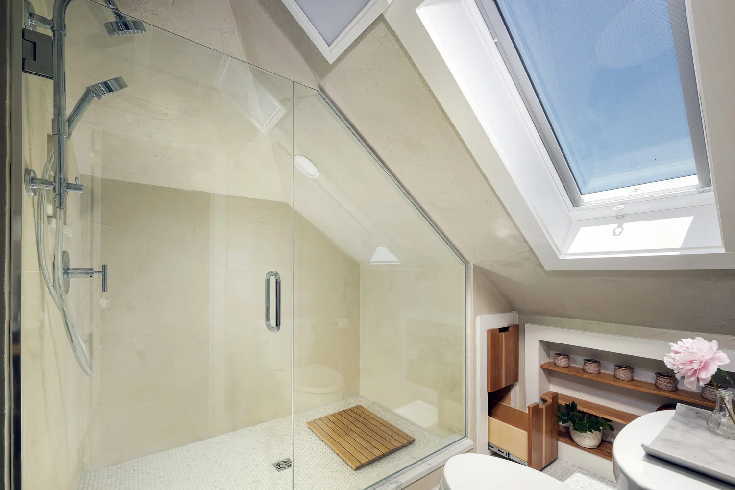 MARTIN AVENUE ATTIC — Babb & Mack Design Co.