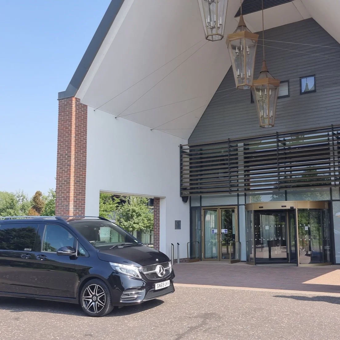 Chauffeur Driven Car Services | Executive Chauffeur Services in UK ...