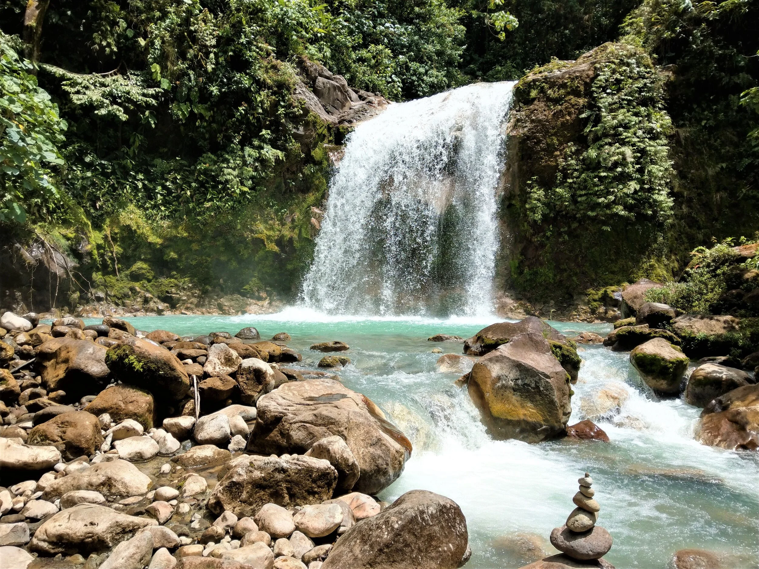 How to Visit the Blue Falls of Bajos del Toro in Costa Rica — Dirty ...