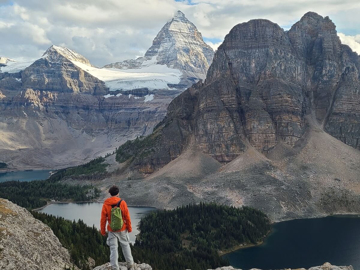 How to Hike the Niblet and Nublet in Mount Assiniboine Provincial Park ...