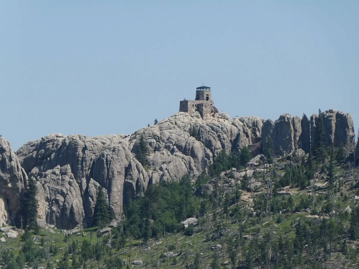 Best Hikes in Custer State Park: Cathedral Spires, Little Devils Tower ...