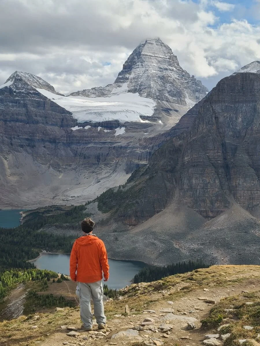 How to Hike the Niblet and Nublet in Mount Assiniboine Provincial Park ...