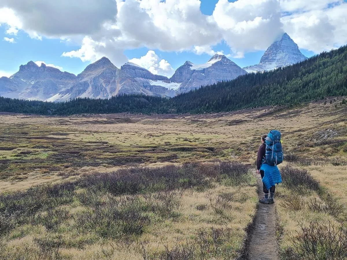 How to Hike the Niblet and Nublet in Mount Assiniboine Provincial Park ...